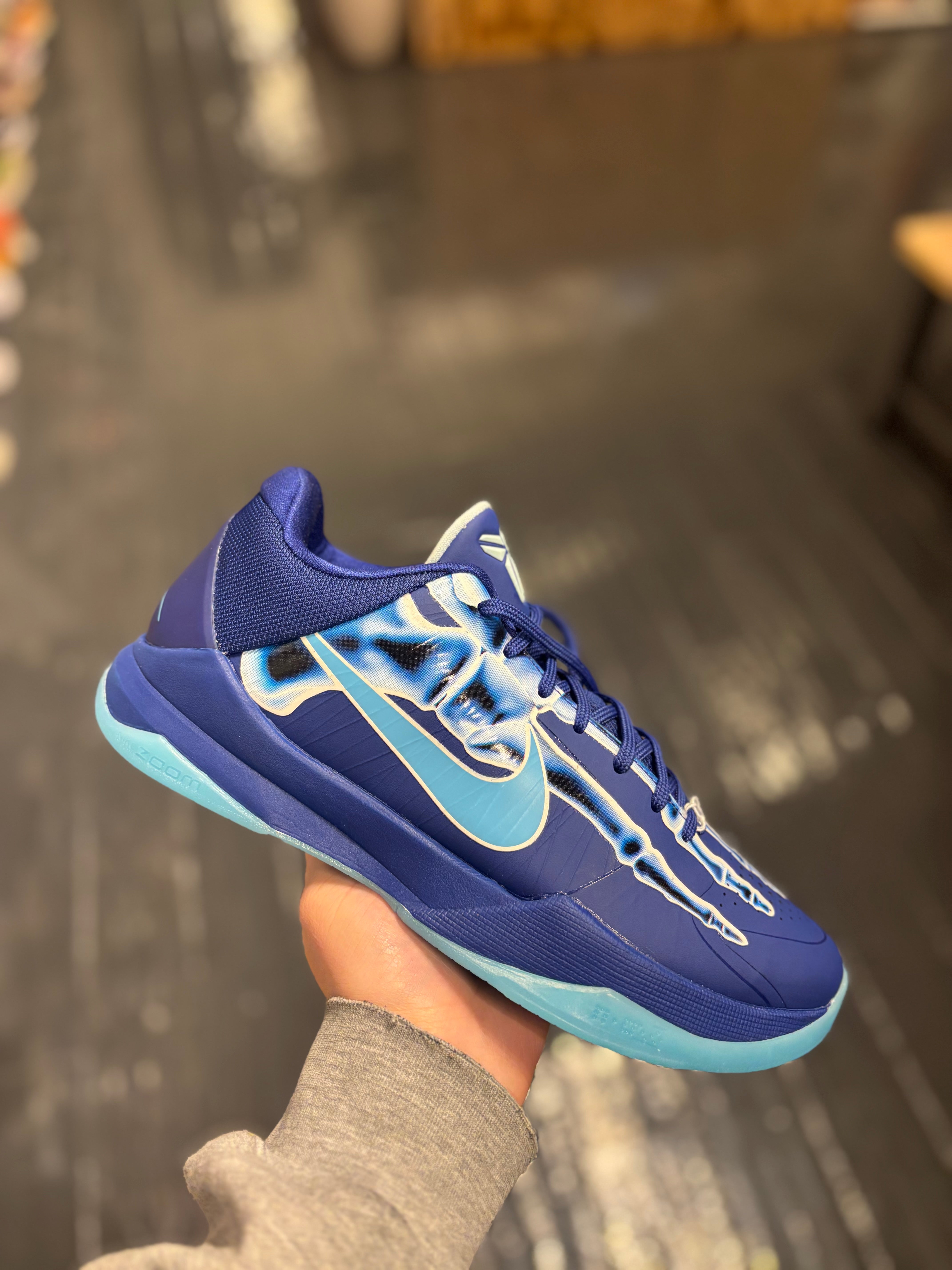 Kobe “X-ray” – LOONEYSOUL