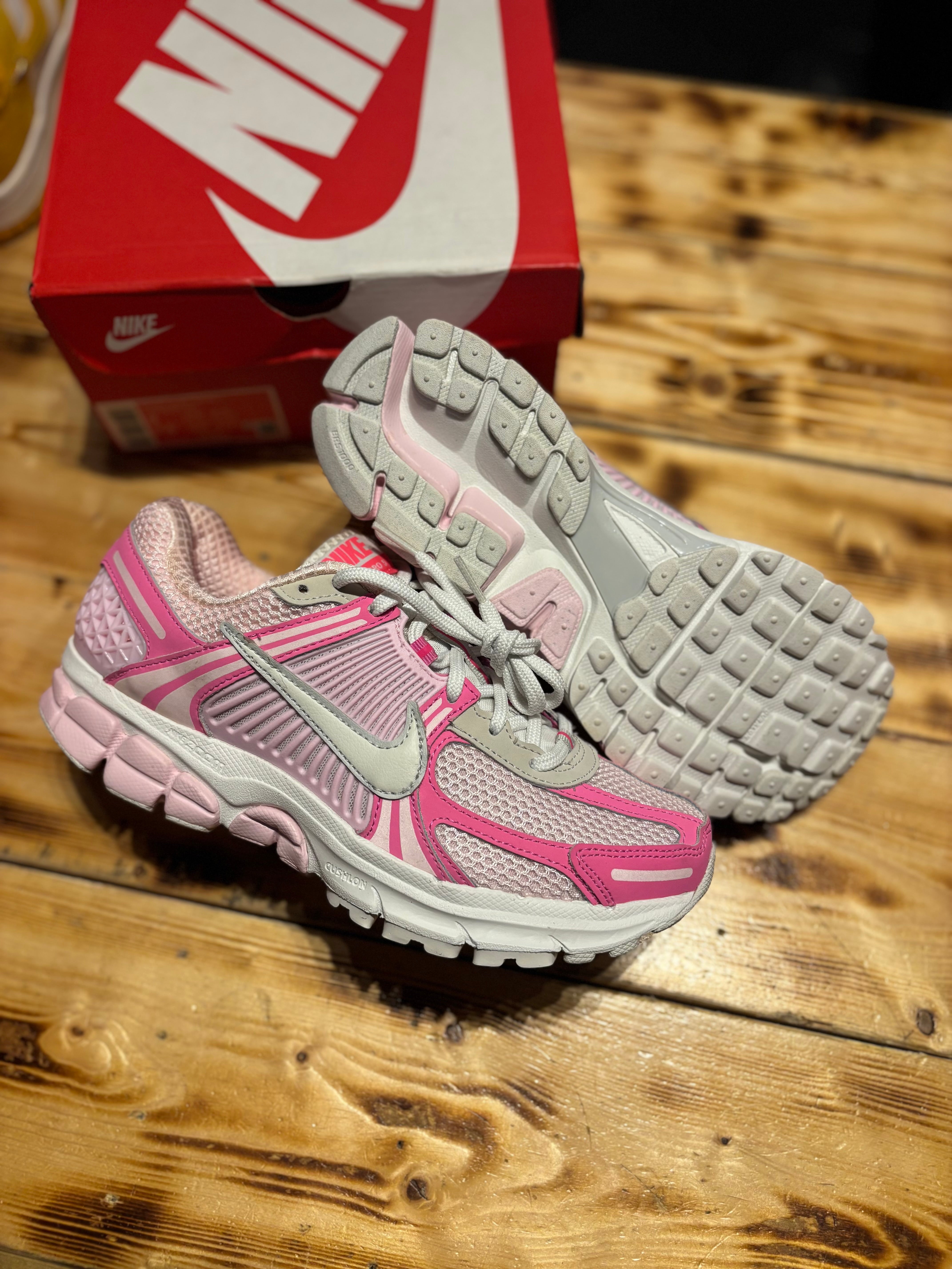 Nike vomero pink-7.5y(9w) – LOONEYSOUL