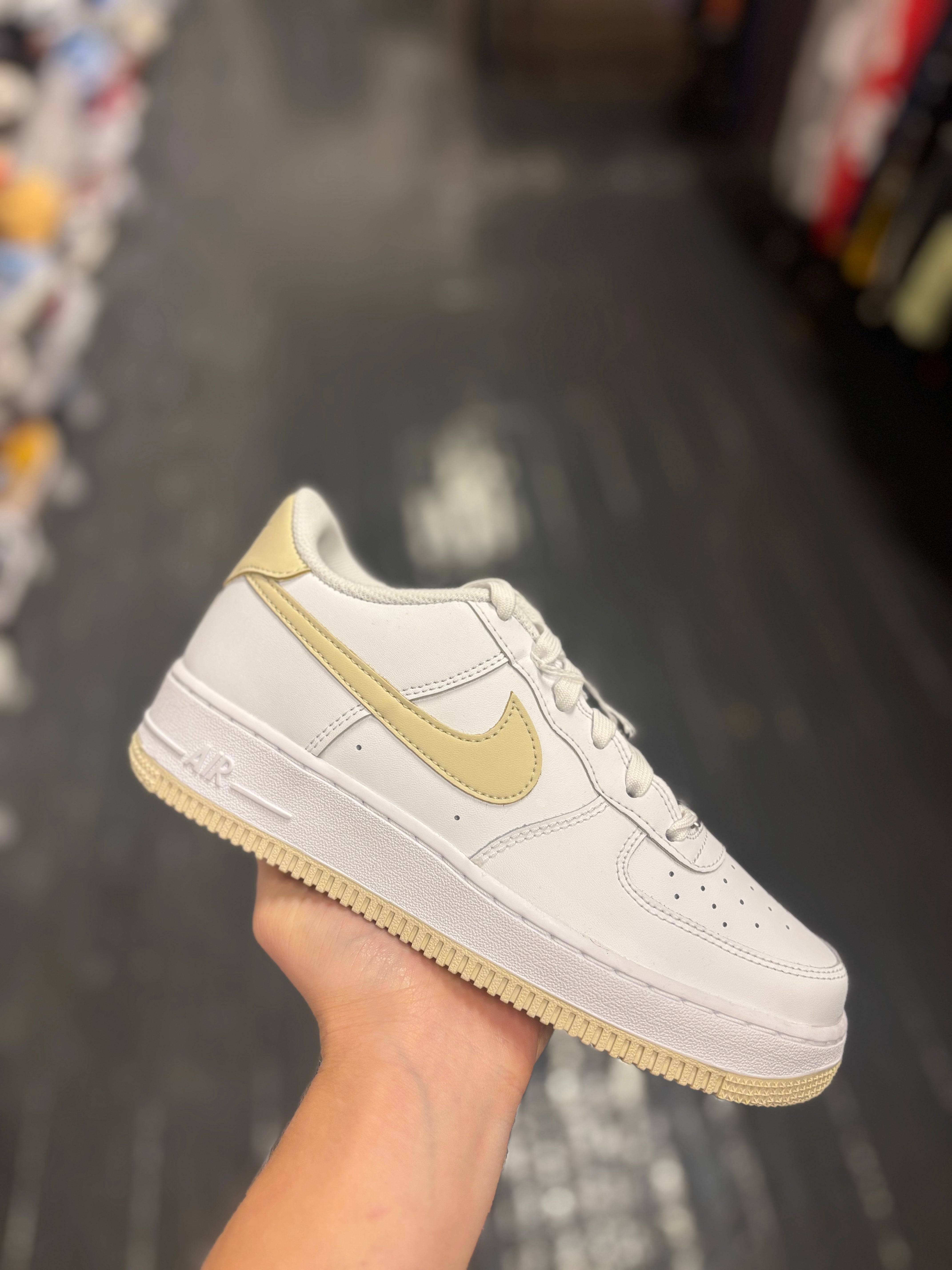 Air Force white and tan – LOONEYSOUL